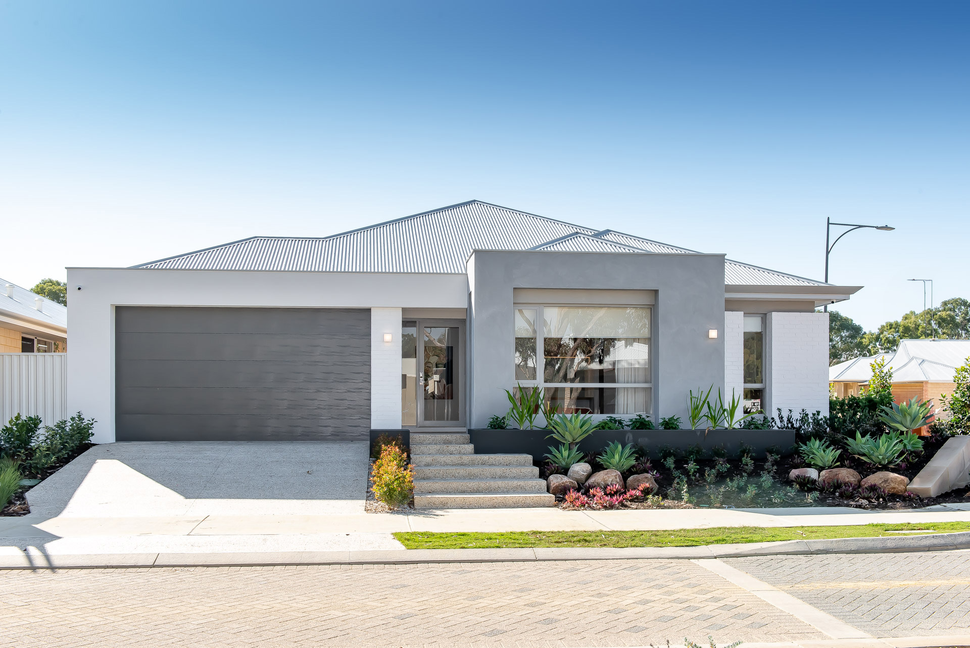 House & Land - Status Residential